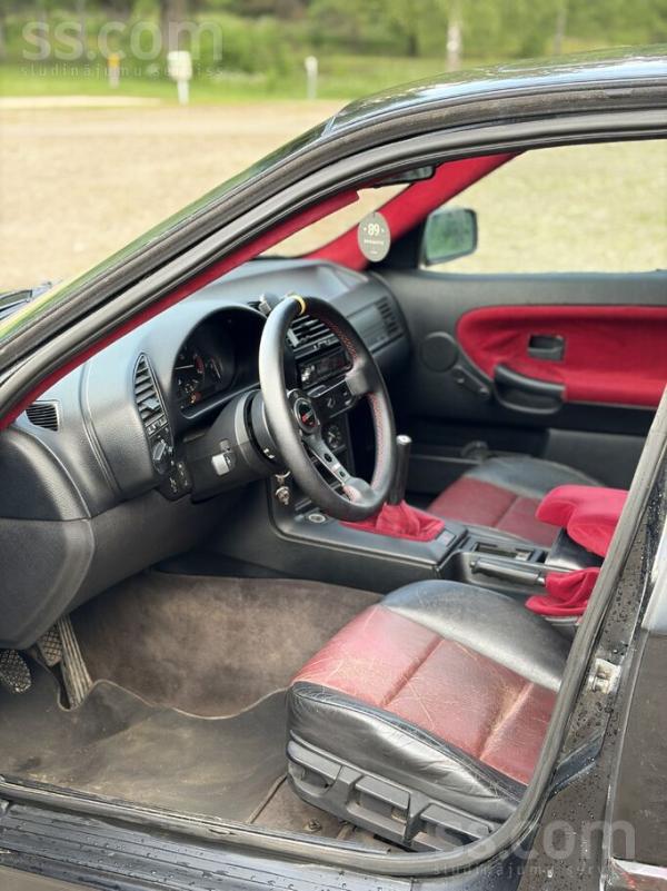 Melns BMW 325 1992 Madona, ar dzinēja tilpumu 2.50 L un nobraukumu 417 tūkst. km par 3150 €, foto 7 vietnē AUTOMOTO.COM.LV