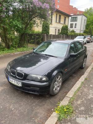 Melns BMW 325 2001 Rīga, ar dzinēja tilpumu 2.50 L un nobraukumu 220 tūkst. km par 1500 €, foto  vietnē AUTOMOTO.COM.LV