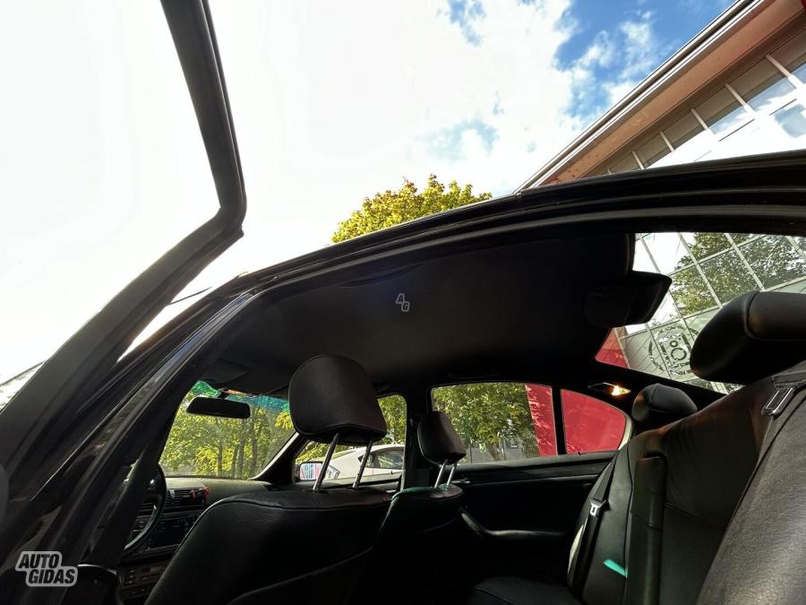 Black BMW 325 2002 in Kaunas, with an engine capacity of 2.50 L and mileage of 270 thousand km for 6700 €, photo 12 on AUTOMOTO.COM.LV