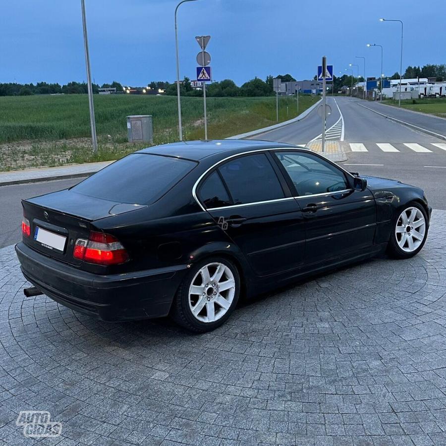 Black BMW 325 2004 in Vilnius, with an engine capacity of 2.50 L and mileage of 333 thousand km for 1750 €, photo 3 on AUTOMOTO.COM.LV