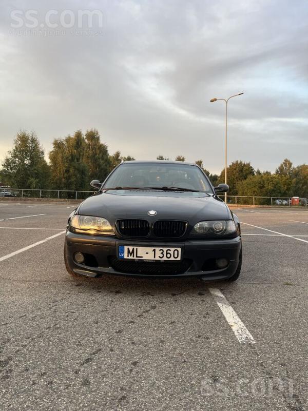 Black BMW 325 2004 in Riga, with an engine capacity of 3.00 L and mileage of 370 thousand km for 4300 €, photo 7 on AUTOMOTO.COM.LV