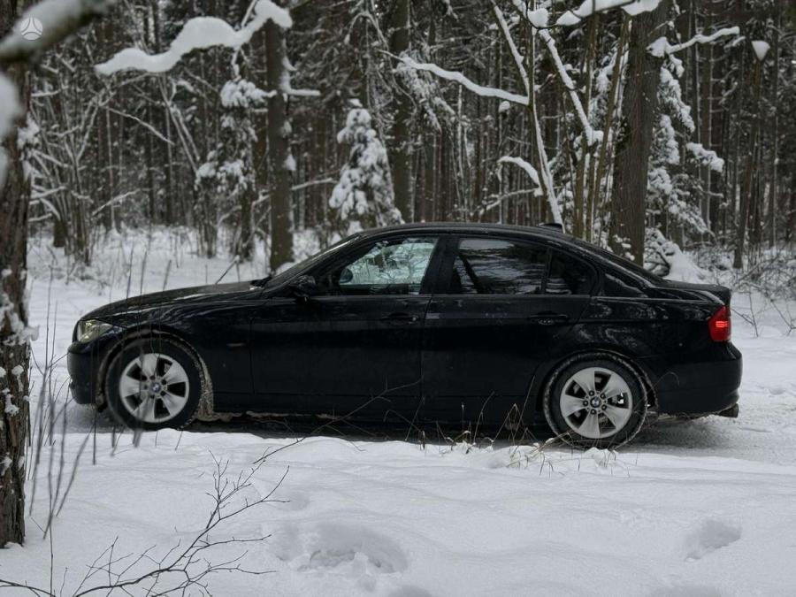 Melns BMW 325 2006 Kauņa, ar dzinēja tilpumu 3.00 L un nobraukumu 321 tūkst. km par 3550 €, foto 5 vietnē AUTOMOTO.COM.LV