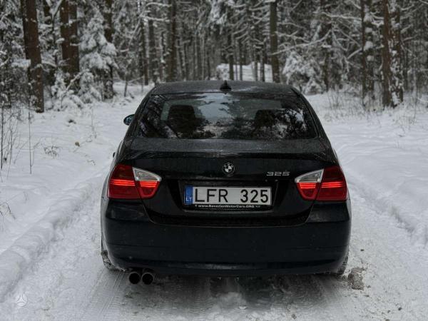 Black BMW 325 2006 in Kaunas, with an engine capacity of 3.00 L and mileage of 321 thousand km for 3550 €, photo 7 on AUTOMOTO.COM.LV