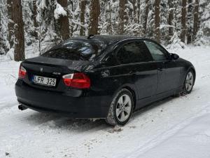 Melns BMW 325 2006 Kauņa, ar dzinēja tilpumu 3.00 L un nobraukumu 321 tūkst. km par 3550 €, foto 8 vietnē AUTOMOTO.COM.LV