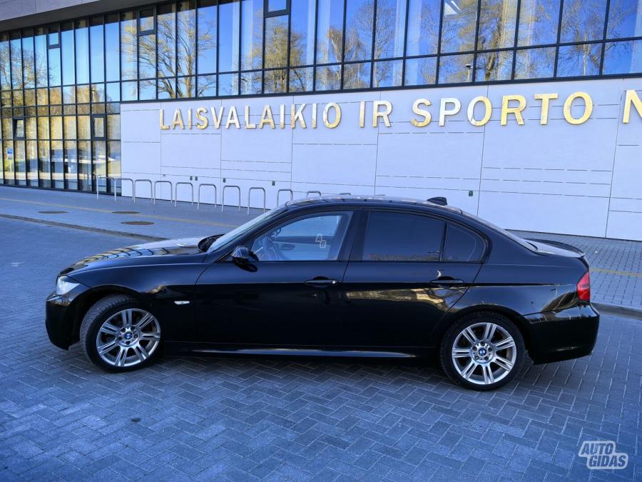 Black BMW 325 2006 in Silute, with an engine capacity of 2.50 L and mileage of 379 thousand km for 4500 €, photo 5 on AUTOMOTO.COM.LV