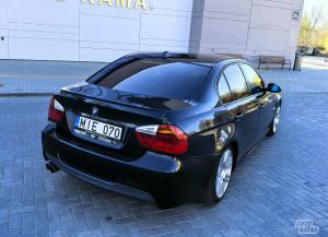 Black BMW 325 2006 in Silute, with an engine capacity of 2.50 L and mileage of 379 thousand km for 4500 €, photo 6 on AUTOMOTO.COM.LV