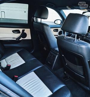 Black BMW 325 2006 in Silute, with an engine capacity of 2.50 L and mileage of 379 thousand km for 4500 €, photo 14 on AUTOMOTO.COM.LV