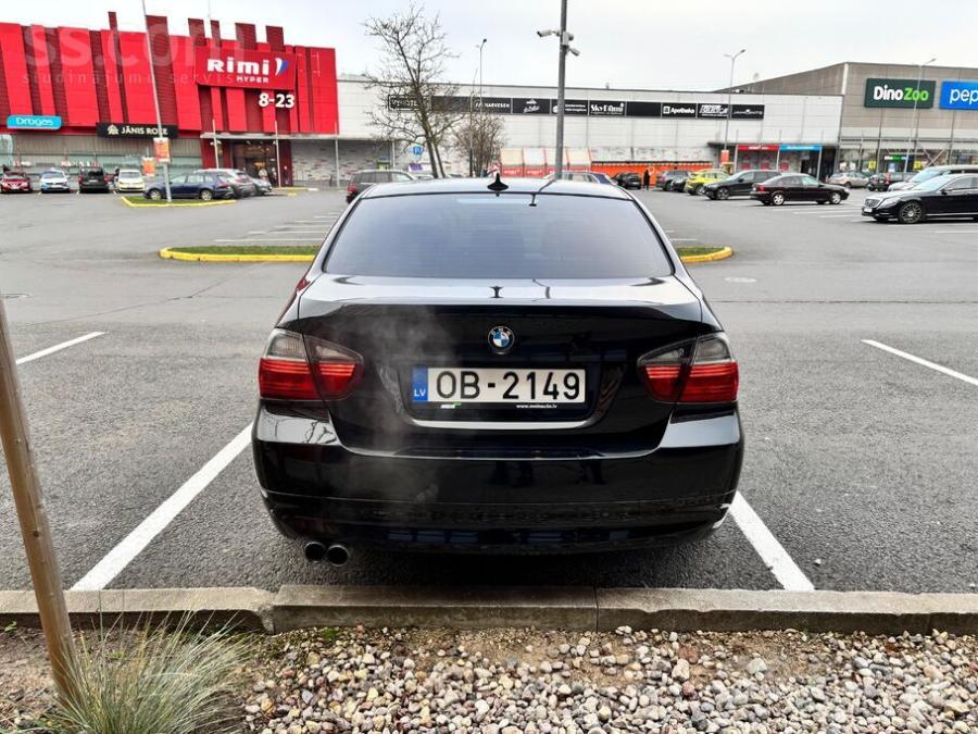 Black BMW 325 2006 in Riga, with an engine capacity of 2.50 L and mileage of 271 thousand km for 5050 €, photo 7 on AUTOMOTO.COM.LV