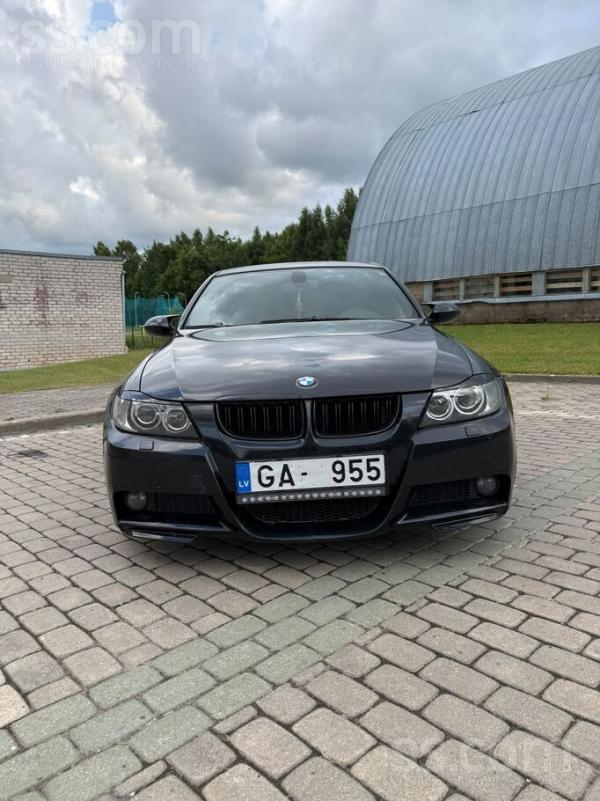 Melns BMW 325 2006 Ventspils, ar dzinēja tilpumu 2.50 L un nobraukumu 338 tūkst. km par 5900 €, foto 4 vietnē AUTOMOTO.COM.LV