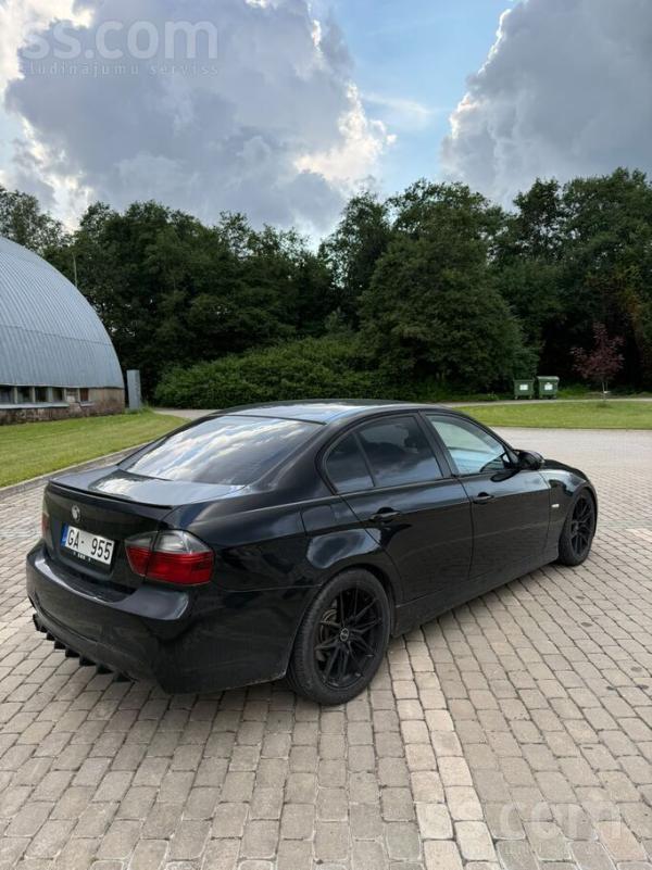 Melns BMW 325 2006 Ventspils, ar dzinēja tilpumu 2.50 L un nobraukumu 338 tūkst. km par 5900 €, foto 7 vietnē AUTOMOTO.COM.LV