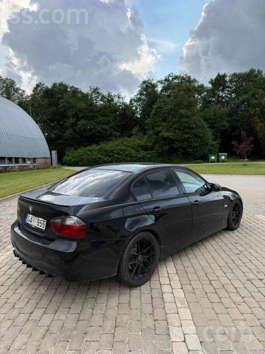 Melns BMW 325 2006 Ventspils, ar dzinēja tilpumu 2.50 L un nobraukumu 338 tūkst. km par 5900 €, foto 8 vietnē AUTOMOTO.COM.LV