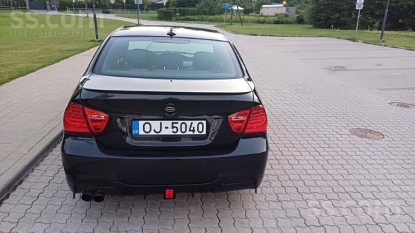Melns BMW 325 2006 Rīga, ar dzinēja tilpumu 2.50 L un nobraukumu 235 tūkst. km par 7500 €, foto 3 vietnē AUTOMOTO.COM.LV