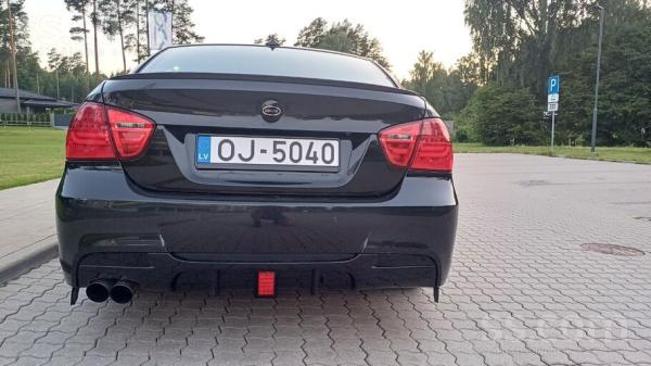 Melns BMW 325 2006 Rīga, ar dzinēja tilpumu 2.50 L un nobraukumu 235 tūkst. km par 7500 €, foto 8 vietnē AUTOMOTO.COM.LV