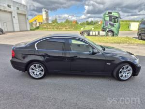 Melns BMW 325 2006 Rīga, ar dzinēja tilpumu 2.50 L un nobraukumu 299 tūkst. km par 4500 €, foto 8 vietnē AUTOMOTO.COM.LV