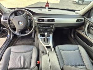 Melns BMW 325 2006 Rīga, ar dzinēja tilpumu 2.50 L un nobraukumu 299 tūkst. km par 4500 €, foto 9 vietnē AUTOMOTO.COM.LV