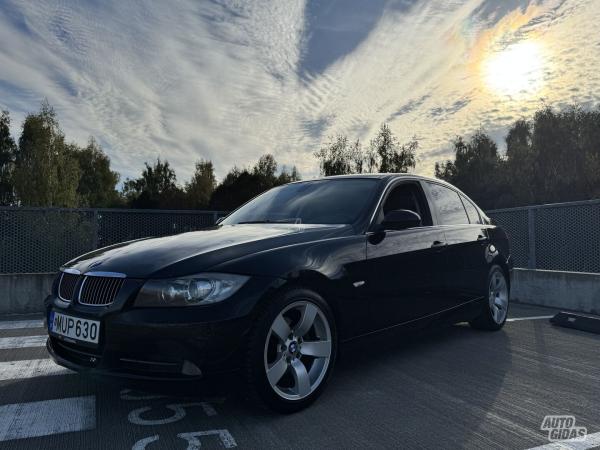 Black BMW 325 2006 in Vilnius, with an engine capacity of 2.50 L and mileage of 269 thousand km for 3800 €, photo 3 on AUTOMOTO.COM.LV