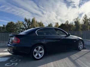 Melns BMW 325 2006 Viļņa, ar dzinēja tilpumu 2.50 L un nobraukumu 269 tūkst. km par 3800 €, foto 12 vietnē AUTOMOTO.COM.LV