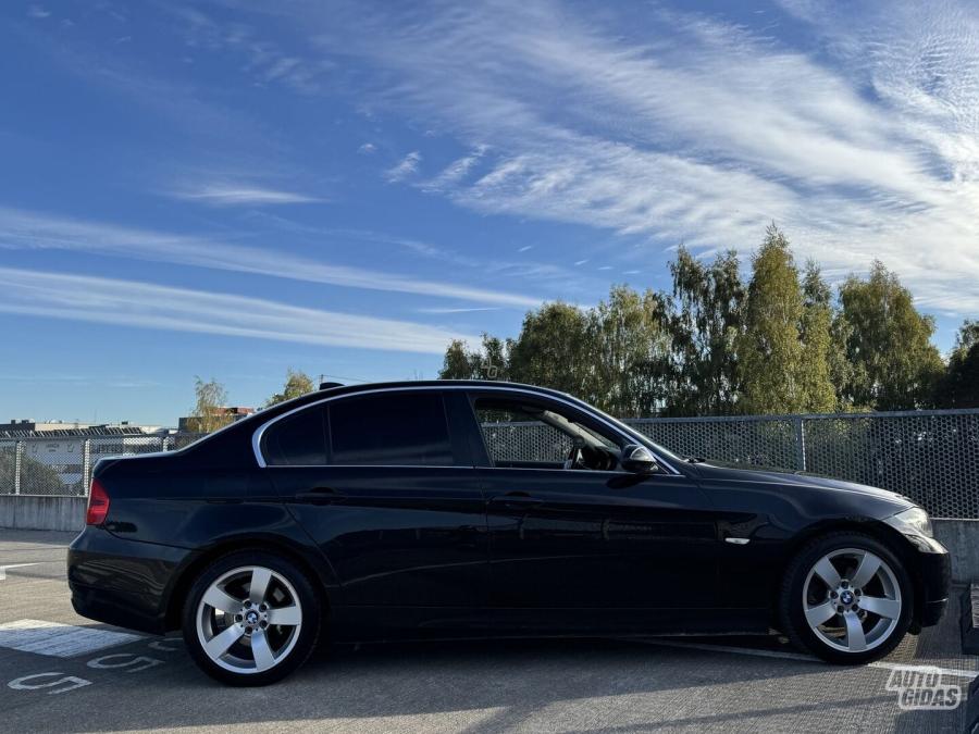 Melns BMW 325 2006 Viļņa, ar dzinēja tilpumu 2.50 L un nobraukumu 269 tūkst. km par 3800 €, foto 13 vietnē AUTOMOTO.COM.LV