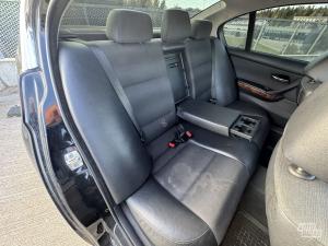 Melns BMW 325 2006 Viļņa, ar dzinēja tilpumu 2.50 L un nobraukumu 269 tūkst. km par 3800 €, foto 22 vietnē AUTOMOTO.COM.LV