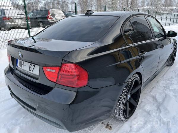 Black BMW 325 2007 in Valmiera, with an engine capacity of 3.00 L and mileage of 366 thousand km for 7150 €, photo 5 on AUTOMOTO.COM.LV