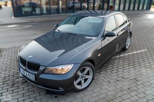 Melns BMW 325 2007 Kauņa, ar dzinēja tilpumu 3.00 L un nobraukumu 355 tūkst. km par 4750 €, foto 6 vietnē AUTOMOTO.COM.LV