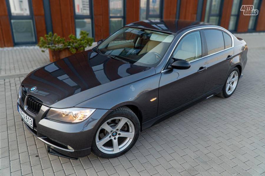 Melns BMW 325 2007 Kauņa, ar dzinēja tilpumu 3.00 L un nobraukumu 355 tūkst. km par 4750 €, foto 24 vietnē AUTOMOTO.COM.LV