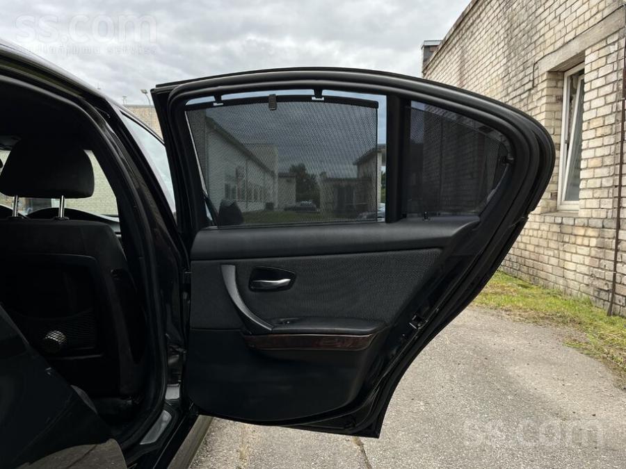 Melns BMW 325 2007 Valmiera, ar dzinēja tilpumu 3.00 L un nobraukumu 372 tūkst. km par 5995 €, foto 20 vietnē AUTOMOTO.COM.LV