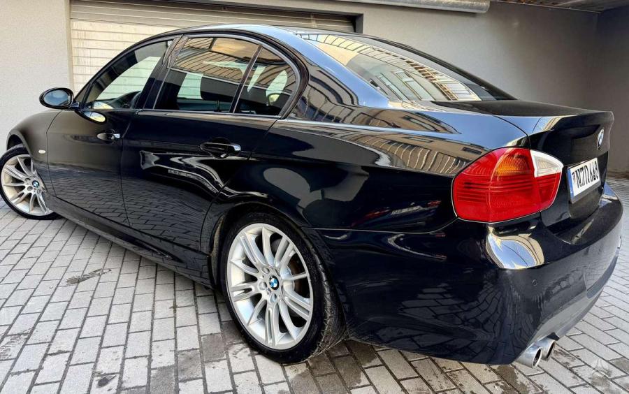 Melns BMW 325 2007 Kauņa, ar dzinēja tilpumu 0.00 L un nobraukumu 416 tūkst. km par 4650 €, foto 5 vietnē AUTOMOTO.COM.LV