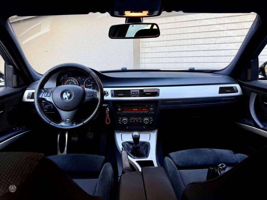 Melns BMW 325 2007 Kauņa, ar dzinēja tilpumu 0.00 L un nobraukumu 416 tūkst. km par 4650 €, foto 6 vietnē AUTOMOTO.COM.LV