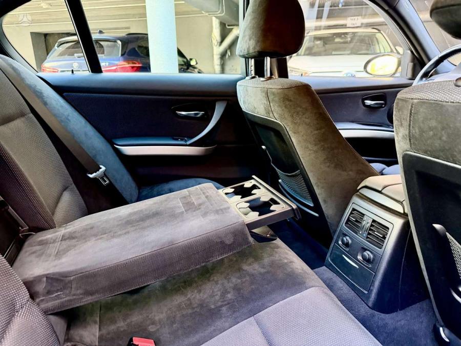 Melns BMW 325 2007 Kauņa, ar dzinēja tilpumu 0.00 L un nobraukumu 416 tūkst. km par 4650 €, foto 11 vietnē AUTOMOTO.COM.LV
