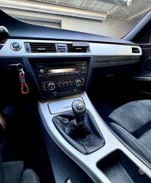 Melns BMW 325 2007 Kauņa, ar dzinēja tilpumu 0.00 L un nobraukumu 416 tūkst. km par 4650 €, foto 16 vietnē AUTOMOTO.COM.LV