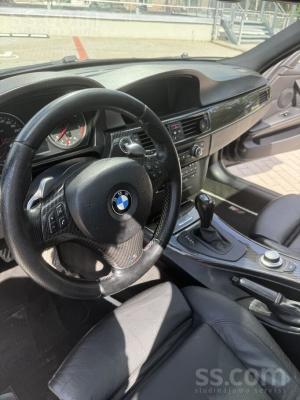 Black BMW 325 2007 in Riga, with an engine capacity of 3.00 L and mileage of 340 thousand km for 4700 €, photo 9 on AUTOMOTO.COM.LV