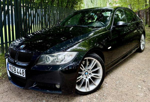 Black BMW 325 2007 in Kaunas, with an engine capacity of 0.00 L and mileage of 417 thousand km for 4400 €, photo 1 on AUTOMOTO.COM.LV