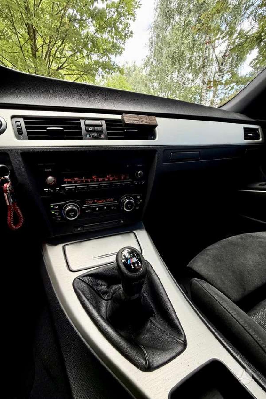 Melns BMW 325 2007 Kauņa, ar dzinēja tilpumu 0.00 L un nobraukumu 417 tūkst. km par 4400 €, foto 14 vietnē AUTOMOTO.COM.LV