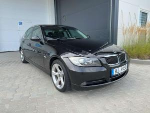 Melns BMW 325 2007 Viļņa, ar dzinēja tilpumu 2.99 L un nobraukumu 297 tūkst. km par 4299 €, foto 12 vietnē AUTOMOTO.COM.LV