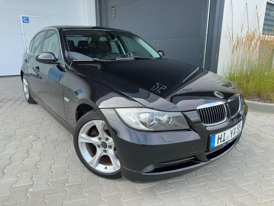Melns BMW 325 2007 Viļņa, ar dzinēja tilpumu 2.99 L un nobraukumu 297 tūkst. km par 4299 €, foto 13 vietnē AUTOMOTO.COM.LV
