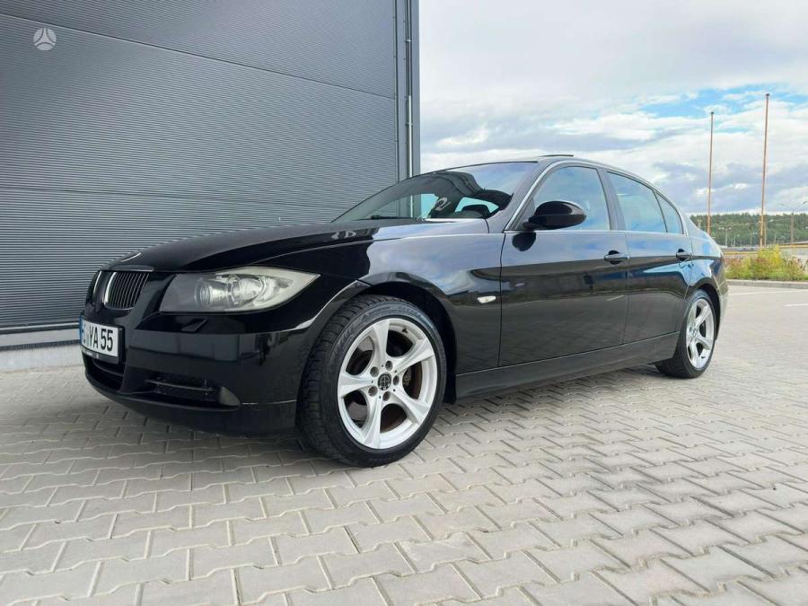 Melns BMW 325 2007 Viļņa, ar dzinēja tilpumu 2.99 L un nobraukumu 297 tūkst. km par 4299 €, foto 15 vietnē AUTOMOTO.COM.LV