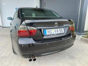 Black BMW 325 2007 in Vilnius, with an engine capacity of 2.99 L and mileage of 297 thousand km for 4299 €, photo 7 on AUTOMOTO.COM.LV