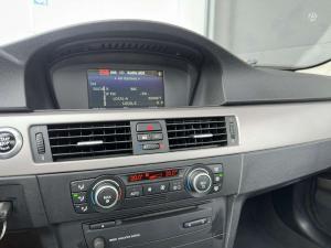 Black BMW 325 2007 in Vilnius, with an engine capacity of 2.99 L and mileage of 297 thousand km for 4299 €, photo 25 on AUTOMOTO.COM.LV