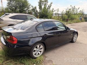 Black BMW 325 2007 in Riga, with an engine capacity of 3.00 L and mileage of 333 thousand km for 6000 €, photo 3 on AUTOMOTO.COM.LV