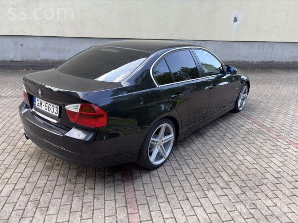Melns BMW 325 2007 Ogre, ar dzinēja tilpumu 2.50 L un nobraukumu 198 tūkst. km par 6000 €, foto 8 vietnē AUTOMOTO.COM.LV