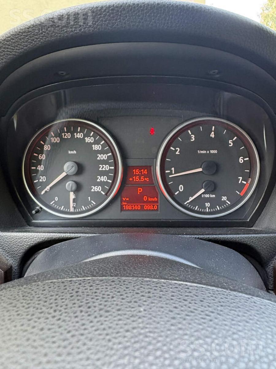 Melns BMW 325 2007 Ogre, ar dzinēja tilpumu 2.50 L un nobraukumu 198 tūkst. km par 6000 €, foto 12 vietnē AUTOMOTO.COM.LV