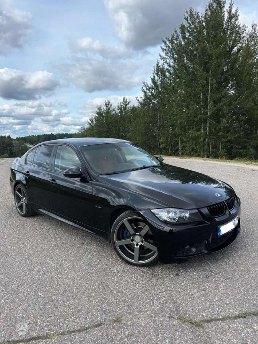 Black BMW 325 2008 in Siauliai, with an engine capacity of 2.50 L and mileage of 324 thousand km for 5399 €, photo 17 on AUTOMOTO.COM.LV