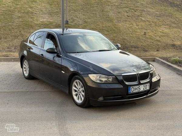 Melns BMW 325 2008 Viļņa, ar dzinēja tilpumu 2.50 L un nobraukumu 323 tūkst. km par 2000 €, foto 1 vietnē AUTOMOTO.COM.LV