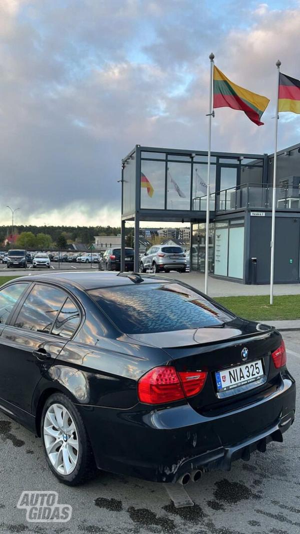 Melns BMW 325 2008 Viļņa, ar dzinēja tilpumu 3.00 L un nobraukumu 320 tūkst. km par 6300 €, foto 3 vietnē AUTOMOTO.COM.LV
