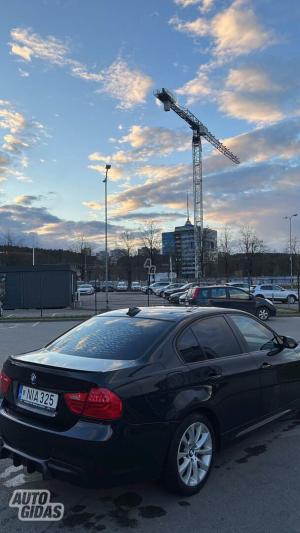 Melns BMW 325 2008 Viļņa, ar dzinēja tilpumu 3.00 L un nobraukumu 320 tūkst. km par 6300 €, foto 5 vietnē AUTOMOTO.COM.LV