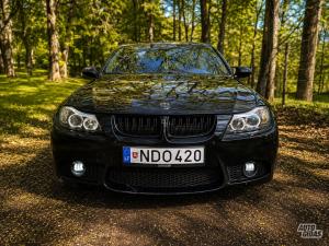 Melns BMW 325 2008 Viļņa, ar dzinēja tilpumu 3.00 L un nobraukumu 360 tūkst. km par 5350 €, foto 3 vietnē AUTOMOTO.COM.LV