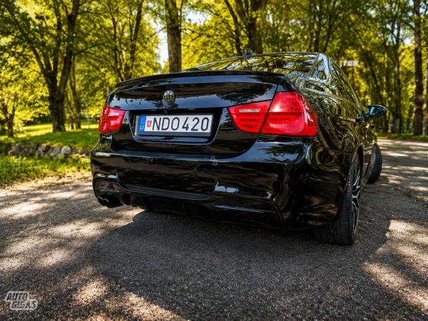 Black BMW 325 2008 in Vilnius, with an engine capacity of 3.00 L and mileage of 360 thousand km for 5350 €, photo 3 on AUTOMOTO.COM.LV