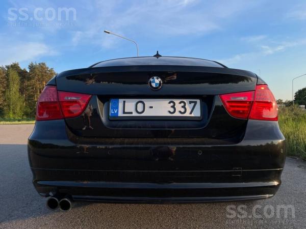 Black BMW 325 2008 in Riga, with an engine capacity of 3.00 L and mileage of 353 thousand km for 6400 €, photo 8 on AUTOMOTO.COM.LV