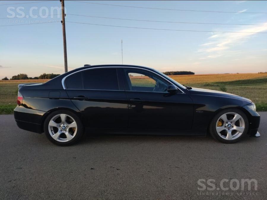 Melns BMW 325 2008 Preiļi, ar dzinēja tilpumu 3.00 L un nobraukumu 334 tūkst. km par 4950 €, foto 4 vietnē AUTOMOTO.COM.LV